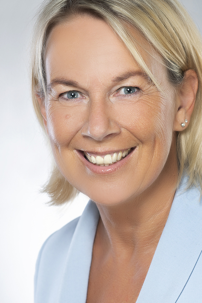 Sarah Helsing – AVON KARRIERE